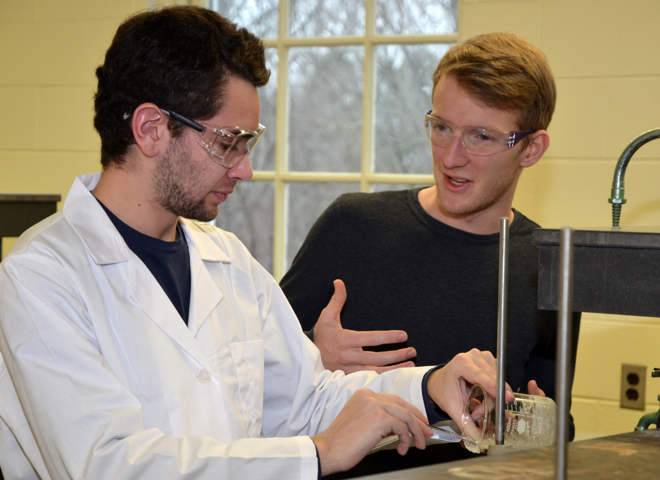 H-SC, Prince Edward High partner in chemistry lab | The Farmville Herald