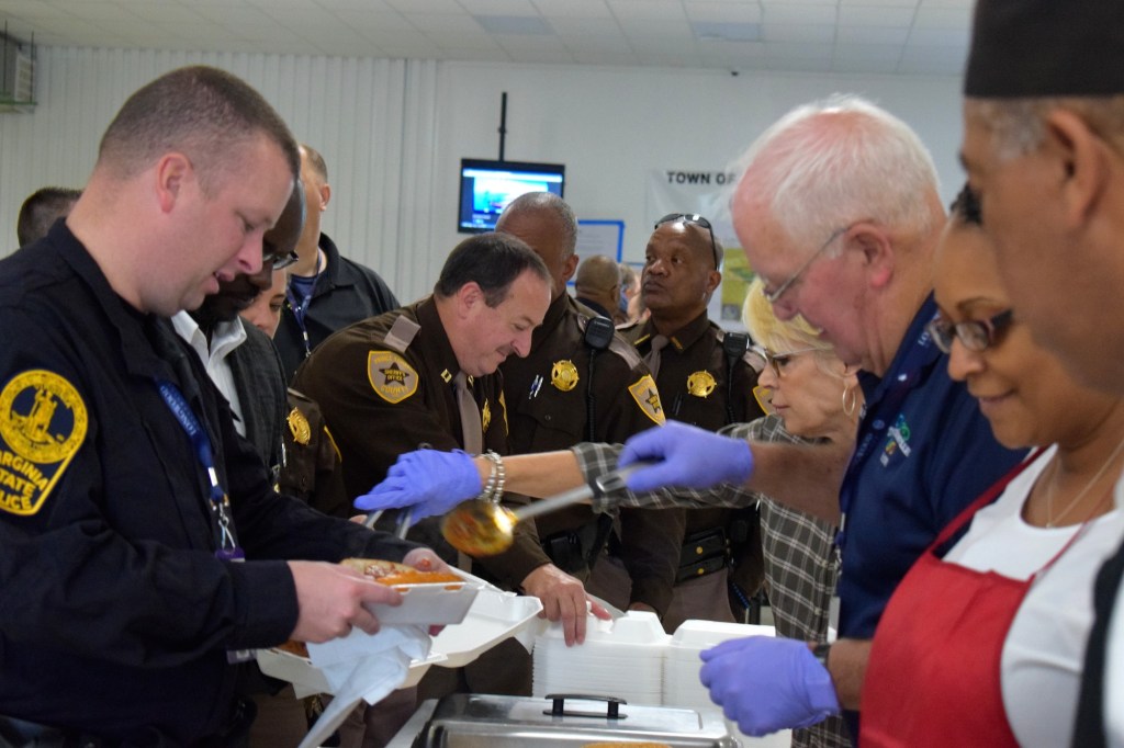 Farmville serves those who served at the debate - Farmville | Farmville