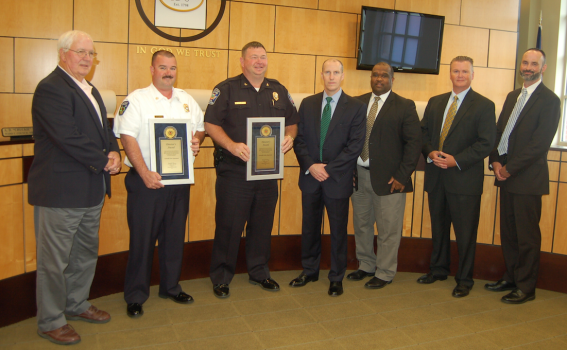 Secret Service presents awards - Farmville | Farmville