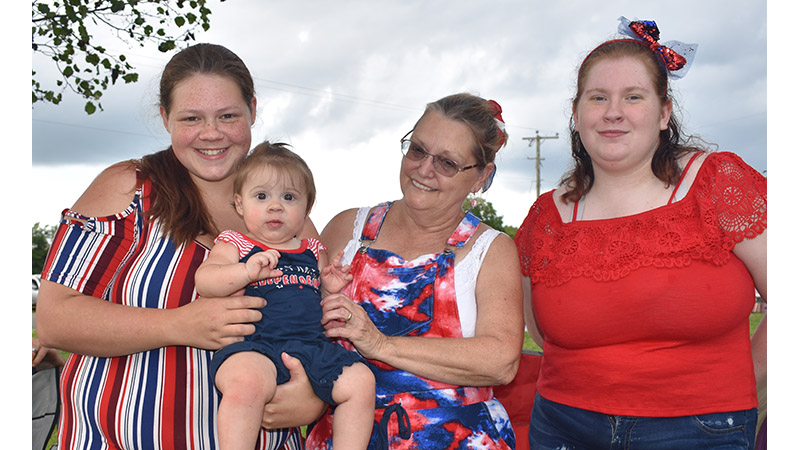 Meherrin celebrates with fireworks | The Farmville Herald