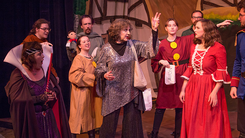 A review: Snow White and the Seven Dwarfs: The Panto | The Farmville Herald