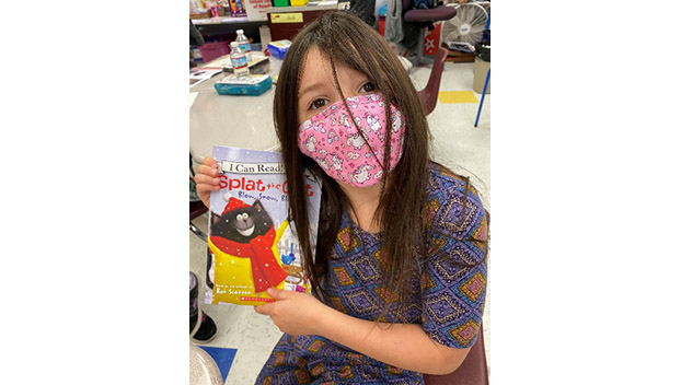 Kindergartners receive books | The Farmville Herald